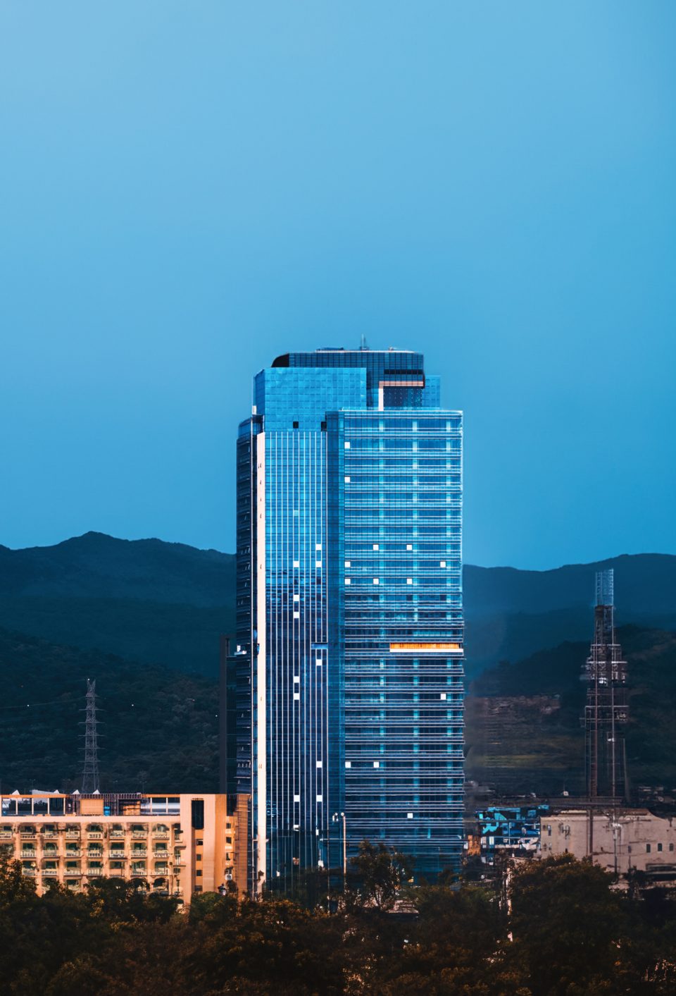 Commercial & Hospitality – Glass Wall Systems
